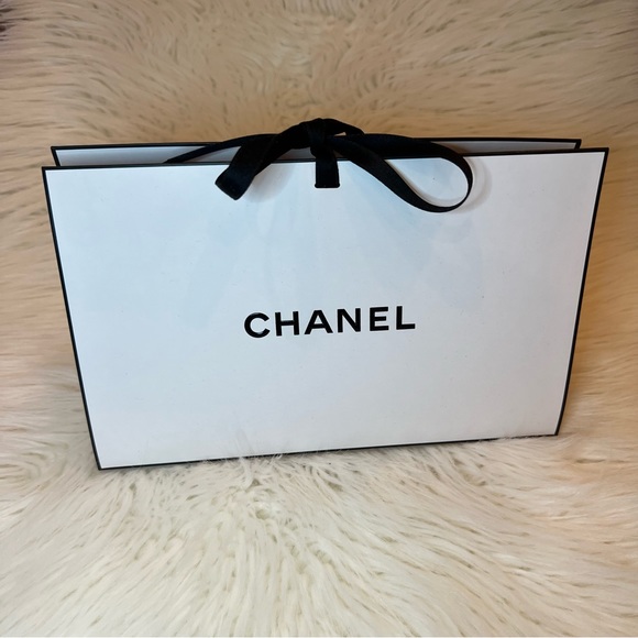 CHANEL | Accents | Authentic Chanel Decorative Gift Box | Poshmark